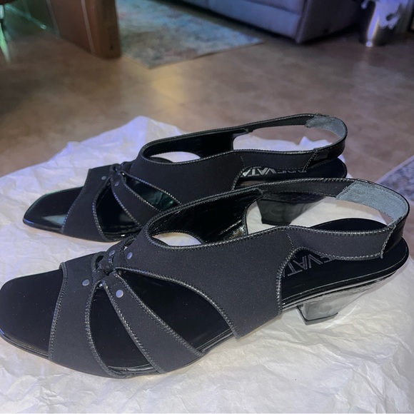 Prevata | Shoes | Prevata Sara Black Slingback Sandal Sz 1 New | Poshmark